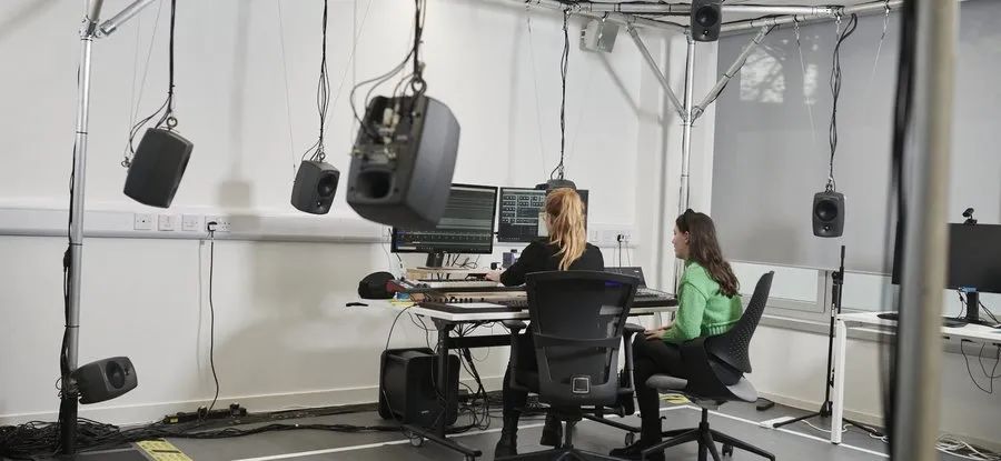 资讯汇总 | 皇家艺术学院 RCA 24fall 申请递交时间公布，较往年提前了半个月！！